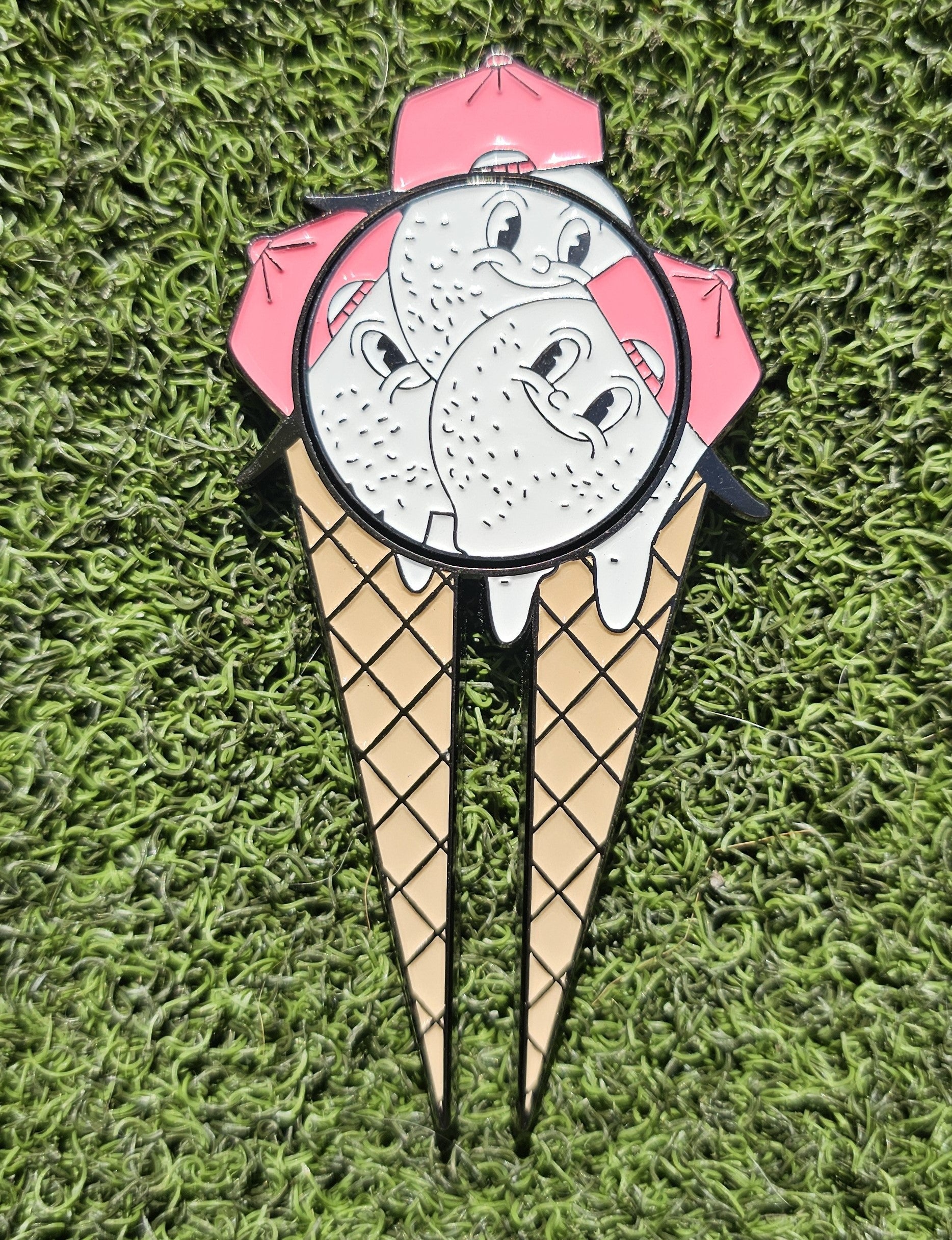 Scoops & Smiles Divot Tool – Youngins Golf